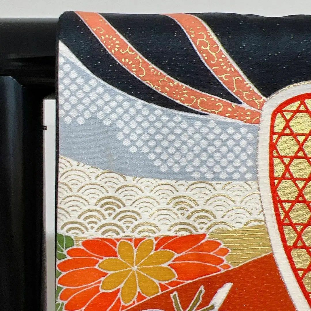 千總謹製 黒地に束ね熨斗 金通しに刺繍 振袖 着物の通販 by 千總謹製 黒地に束ね熨斗 金通しに刺繍 振袖 着物の通販 by