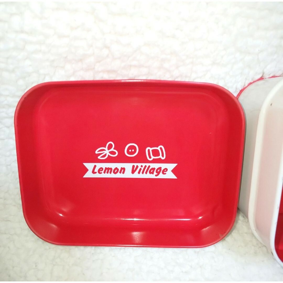 レモンビレッジ Lemon Village 缶BOX 白【希少・昭和レトロ】の レモンビレッジ Lemon Village 缶BOX 白【希少・昭和レトロ】の