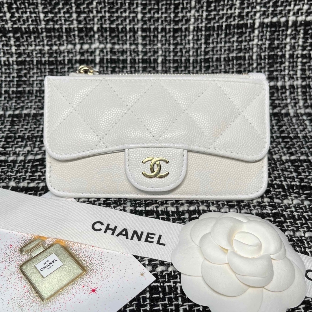 CHANEL - CHANEL フラグメントケース キャビアスキン ホワイトの CHANEL - CHANEL フラグメントケース キャビアスキン ホワイトの