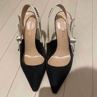 Christian Dior(ハイヒール/パンプス)のフリマアイテム一覧 Christian Dior(ハイヒール/パンプス)のフリマアイテム一覧