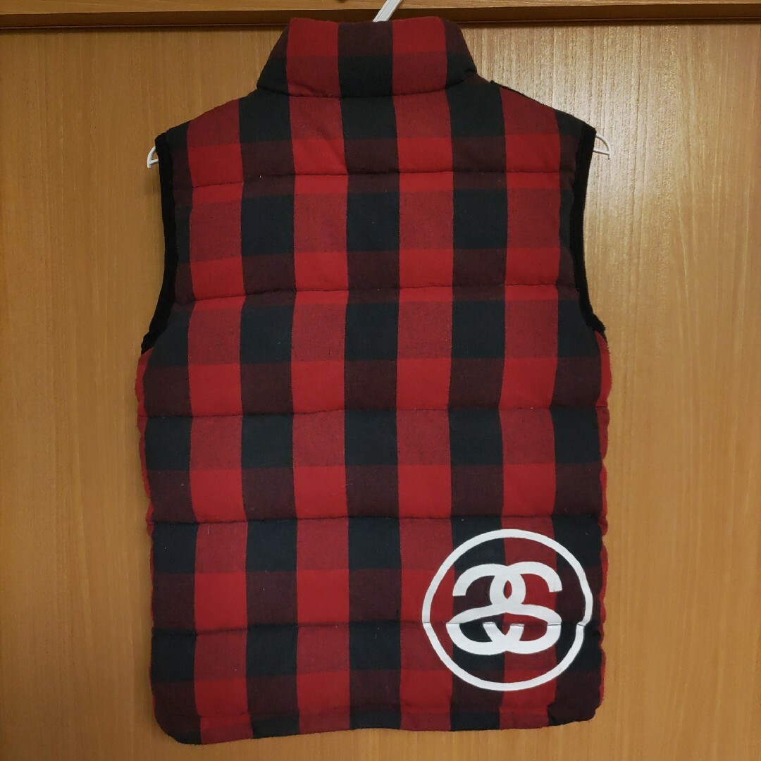 STUSSY - 希少ステューシー赤ダウンベスト黒チェックM/5Tキッズ STUSSY - 希少ステューシー赤ダウンベスト黒チェックM/5Tキッズ