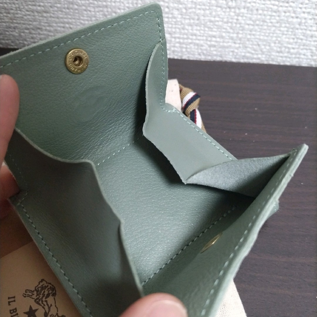 IL BISONTE - 新品 イルビゾンテ 本革 レザー 限定 三つ折り IL BISONTE - 新品 イルビゾンテ 本革 レザー 限定 三つ折り