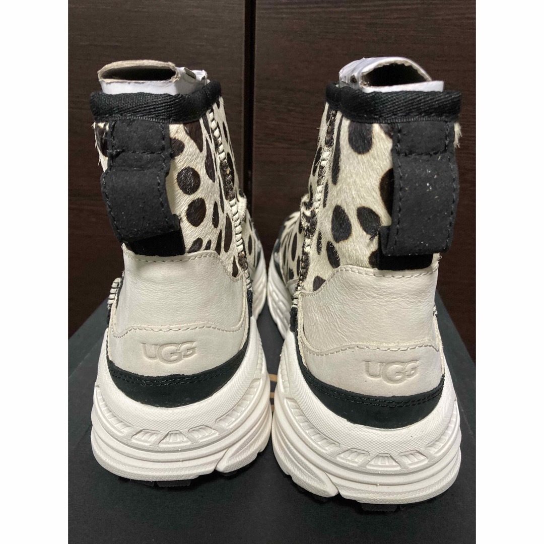UGG - 新品 UGG ブーツ スニーカー ダルメシアン 25の通販 by 即 UGG - 新品 UGG ブーツ スニーカー ダルメシアン 25の通販 by 即