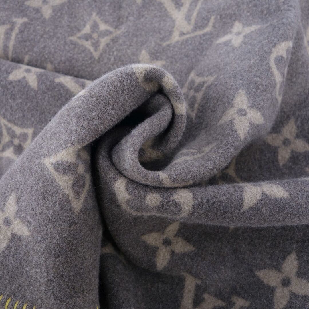 LOUIS VUITTON - ルイヴィトン LOUIS VUITTON ブランケット LOUIS VUITTON - ルイヴィトン LOUIS VUITTON ブランケット