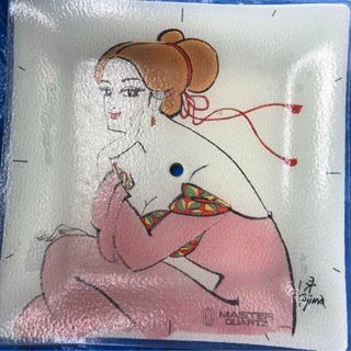 小島功 昭和レトロ 掛け時計 ガラス皿 黄桜 美人画 MASTERQUARTZ 小島功 昭和レトロ 掛け時計 ガラス皿 黄桜 美人画 MASTERQUARTZ
