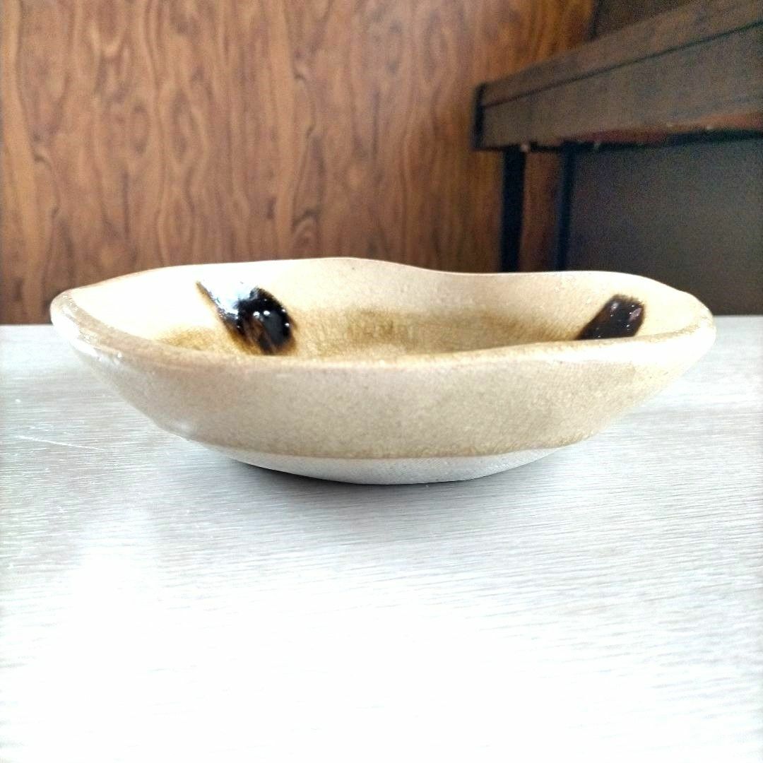 新品・陶芸品・灰釉の器・和菓子皿 新品・陶芸品・灰釉の器・和菓子皿