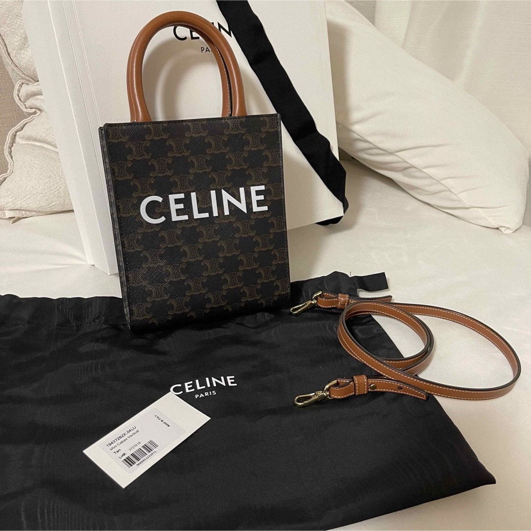 CELINE ミニバーティカルカバ 怪し CELINE ミニバーティカルカバ 怪し