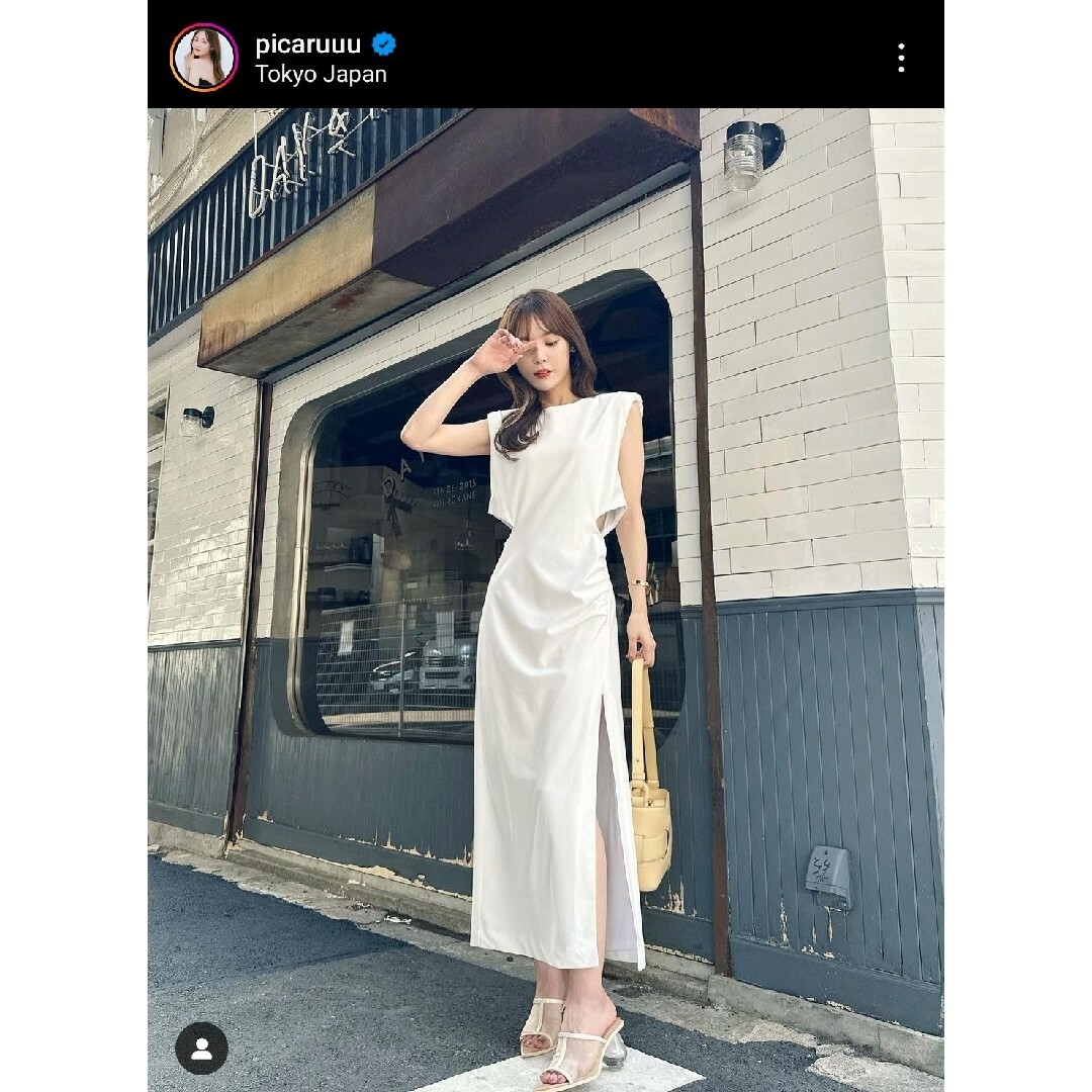 ZARA - ZARA カットアウトディテール入りミディ丈ワンピース L ZARA - ZARA カットアウトディテール入りミディ丈ワンピース L