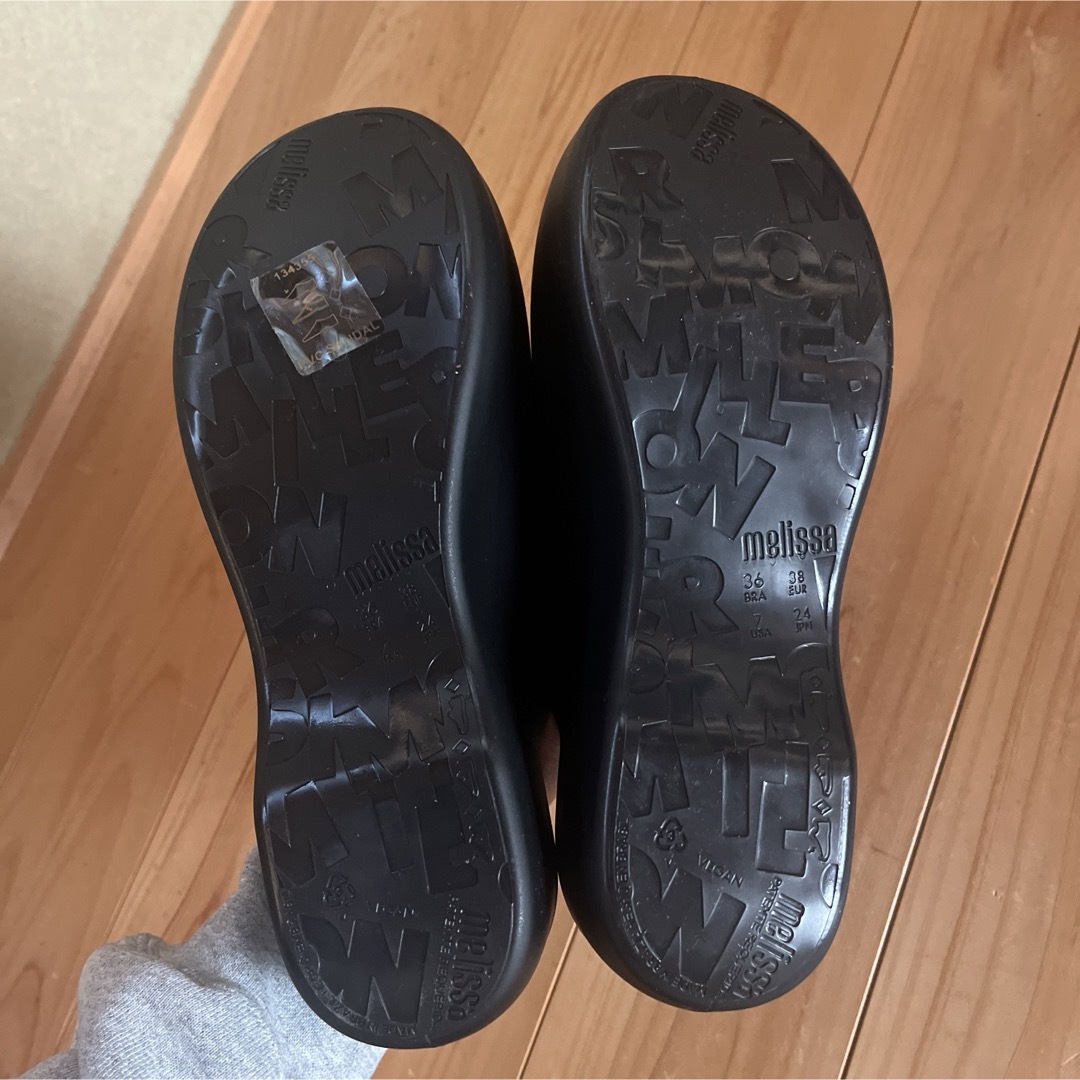 SIMON MILLER×melissa サボ SIMON MILLER×melissa サボ