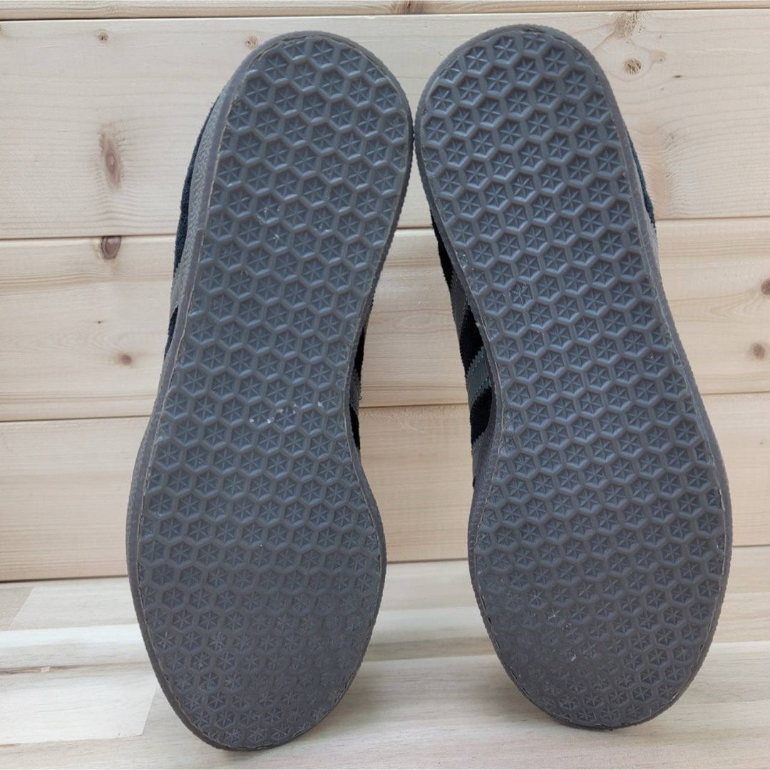adidas - アディダス ガゼル ブラック/グレー/ゴールド 23.5㎝の adidas - アディダス ガゼル ブラック/グレー/ゴールド 23.5㎝の