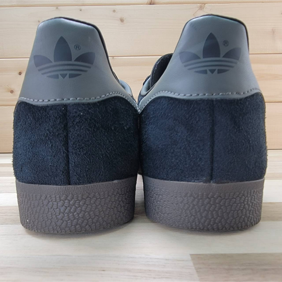 adidas - アディダス ガゼル ブラック/グレー/ゴールド 23.5㎝の adidas - アディダス ガゼル ブラック/グレー/ゴールド 23.5㎝の