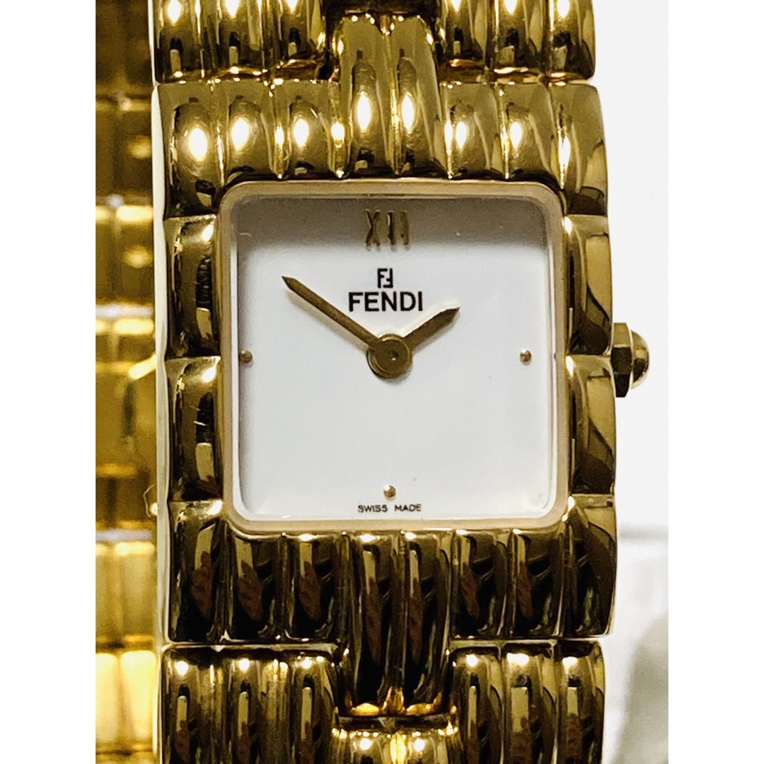 FENDI - 極美品! 希少 FENDI フェンディ 電池新品 ゴールド FENDI - 極美品! 希少 FENDI フェンディ 電池新品 ゴールド