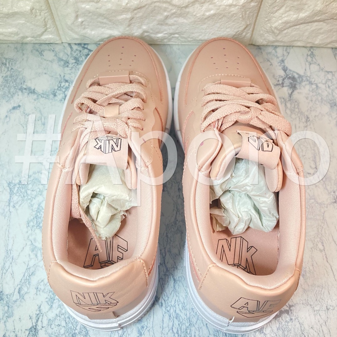 NIKE - NIKE ナイキ AIR FORCE 1 エアフォース1 ピンク ベージュ NIKE - NIKE ナイキ AIR FORCE 1 エアフォース1 ピンク ベージュ