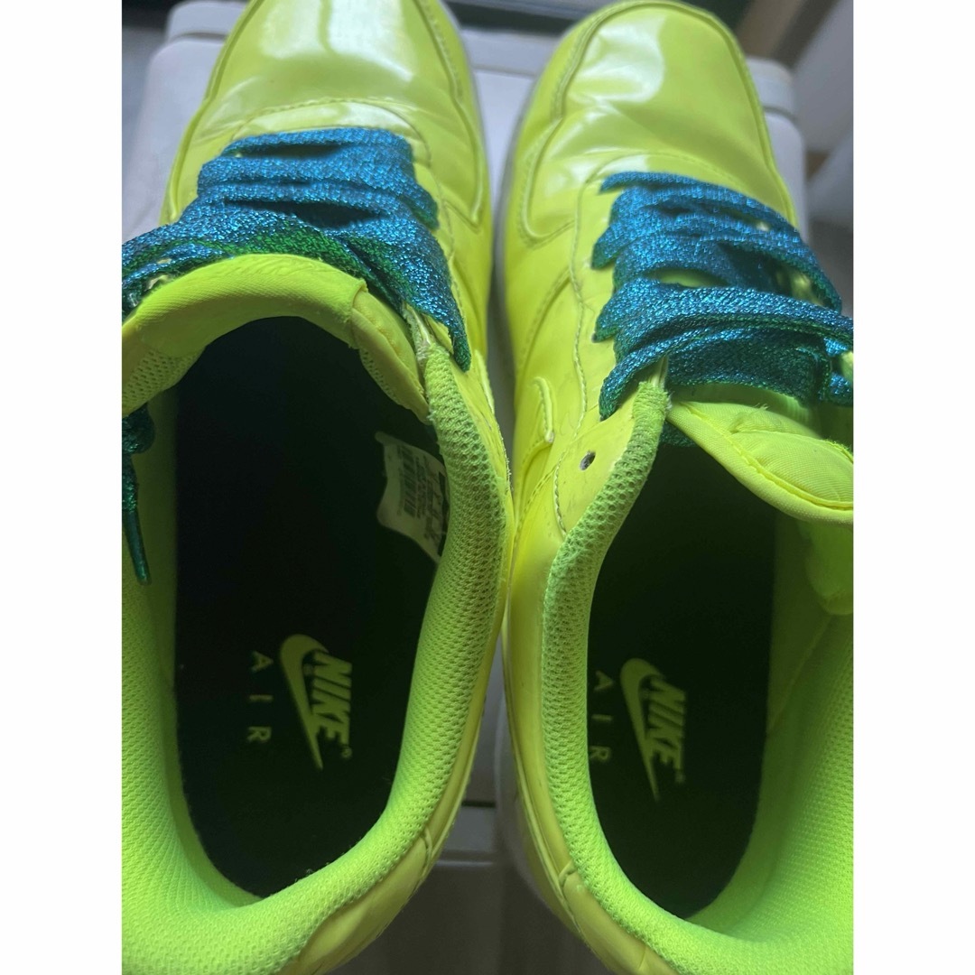 NIKE - ナイキ/エアフォース高級エナメルスニーカー蛍光カラー NIKE - ナイキ/エアフォース高級エナメルスニーカー蛍光カラー