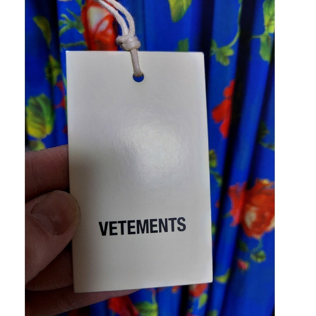 VETEMENTS - 新品未使用 VETEMENTS 花柄スカートの通販 by ほぼ VETEMENTS - 新品未使用 VETEMENTS 花柄スカートの通販 by ほぼ