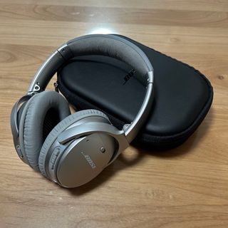 BOSE(ヘッドフォン/イヤフォン ・ シルバー/銀色系)のフリマ BOSE(ヘッドフォン/イヤフォン ・ シルバー/銀色系)のフリマ