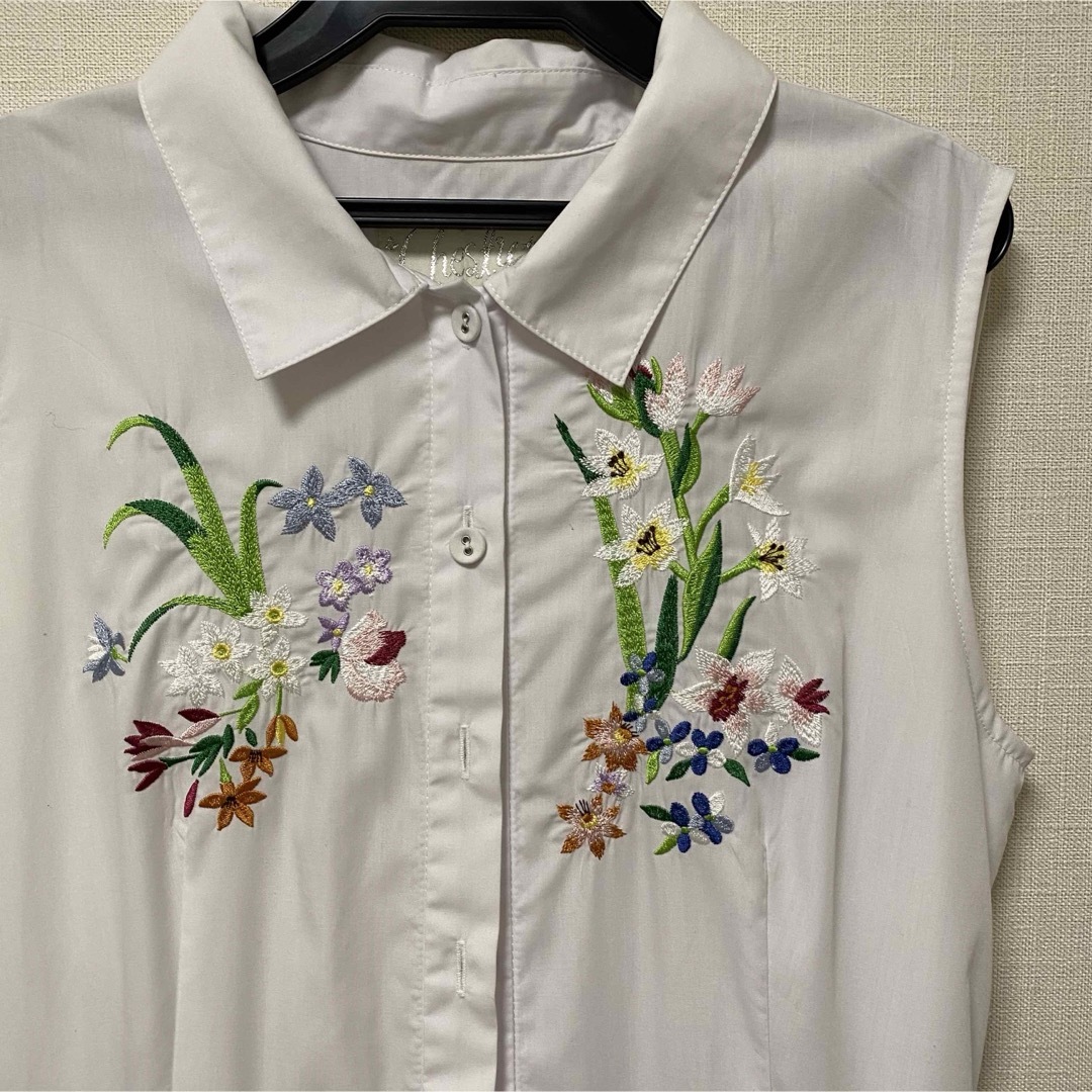 Chesty - チェスティ フラワー刺繍シャツワンピースの通販 by Chesty - チェスティ フラワー刺繍シャツワンピースの通販 by
