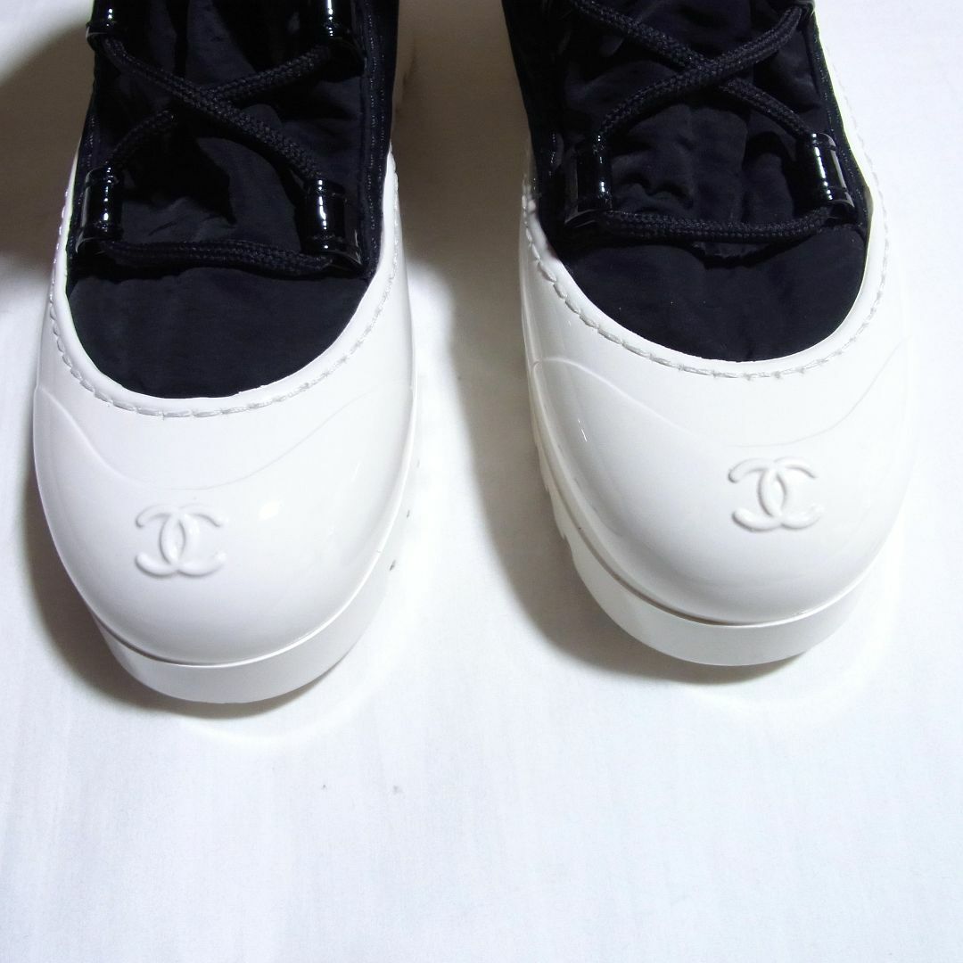 CHANEL - シャネル G35140 ナイロン x パテント ショートブーツ CHANEL - シャネル G35140 ナイロン x パテント ショートブーツ
