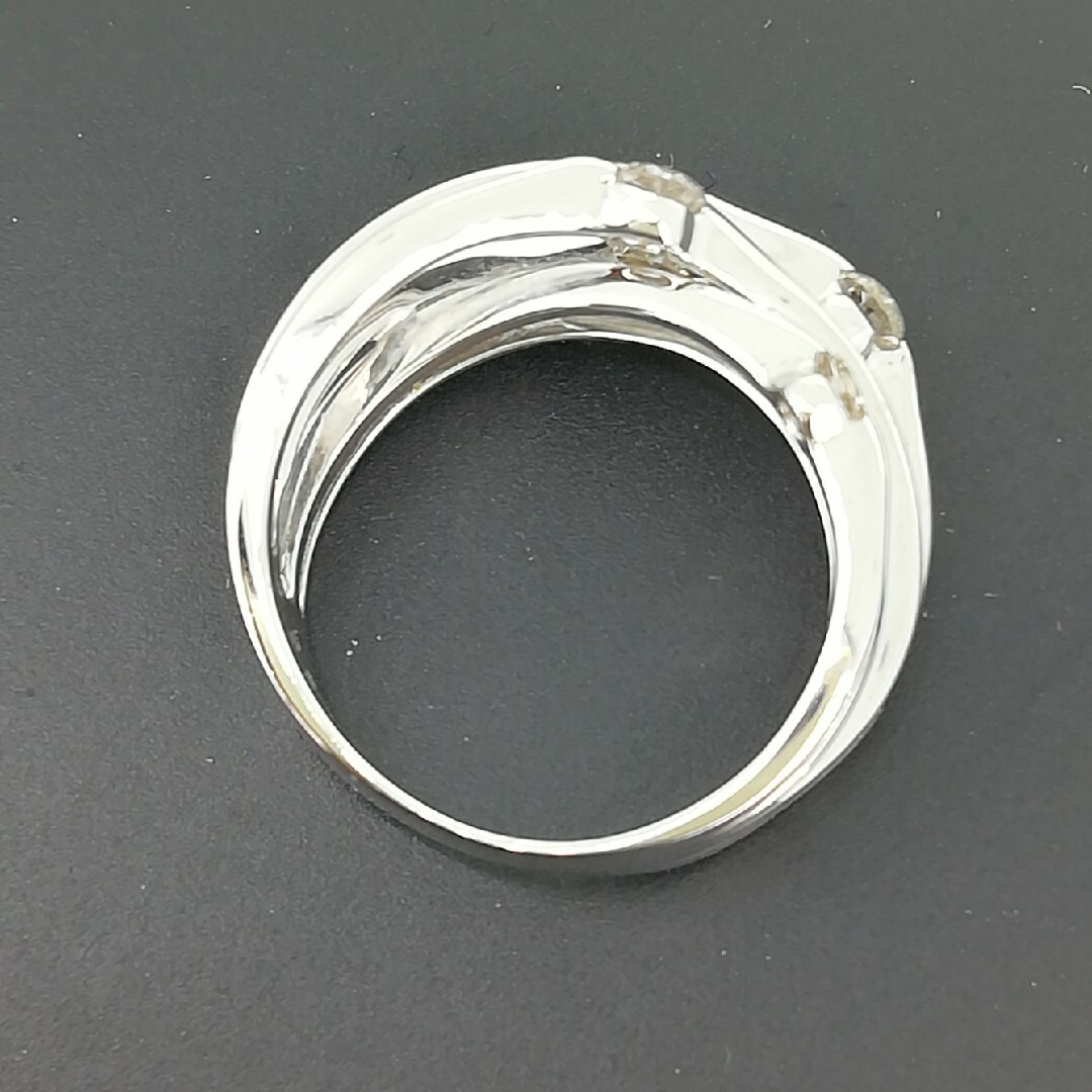 K18WG✨ダイヤ0.40ct✨立体を感じられる✨ダイヤリング✨お洒落 K18WG✨ダイヤ0.40ct✨立体を感じられる✨ダイヤリング✨お洒落