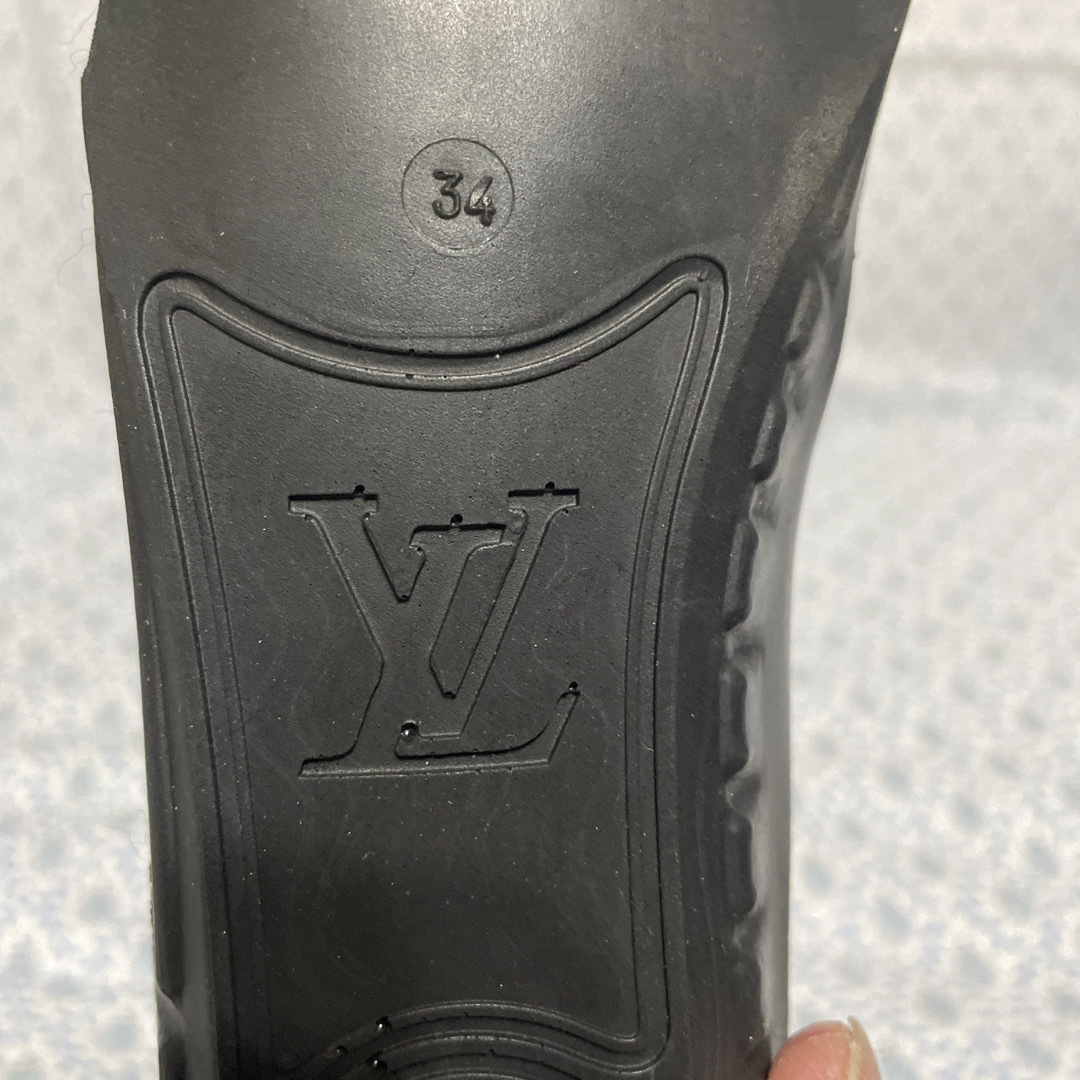 LOUIS VUITTON - ルイヴィトン モノグラム型押ムートンブーツ 34 LOUIS VUITTON - ルイヴィトン モノグラム型押ムートンブーツ 34