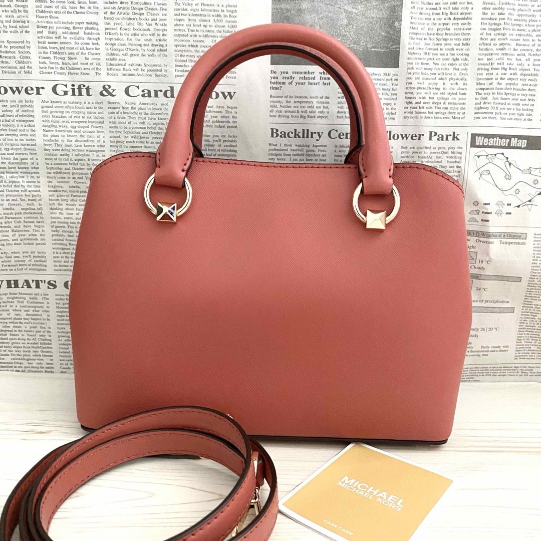 新品 MICHAEL KORSバッグ マイケルコース ショルダーバッグ ルージュ 新品 MICHAEL KORSバッグ マイケルコース ショルダーバッグ ルージュ