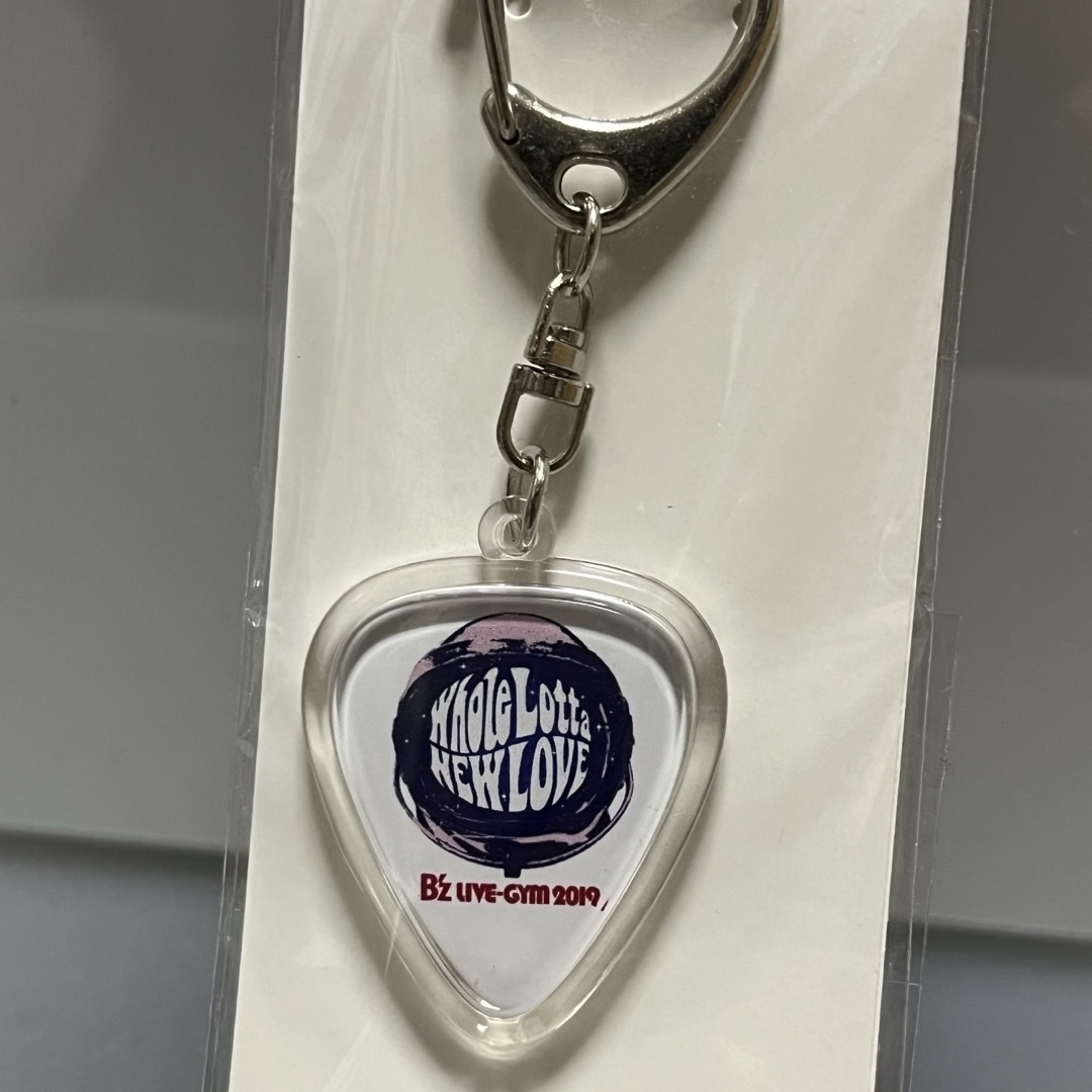 B'z LIVE WHOLE LOTTA NEW LOVE ピックキーホルダーの通販 by す B'z LIVE WHOLE LOTTA NEW LOVE ピックキーホルダーの通販 by す