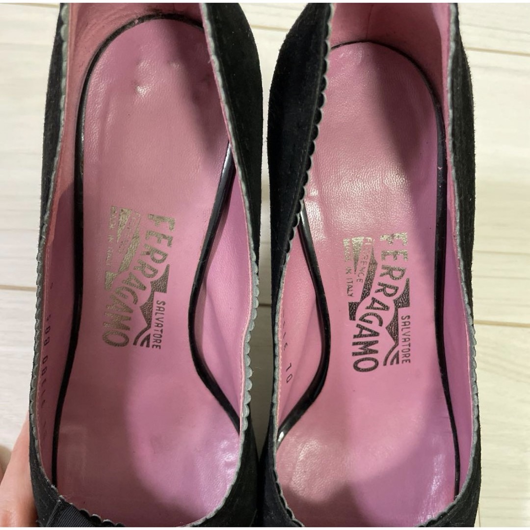 Salvatore Ferragamo - フェラガモ スエード パンプス 正規品の Salvatore Ferragamo - フェラガモ スエード パンプス 正規品の