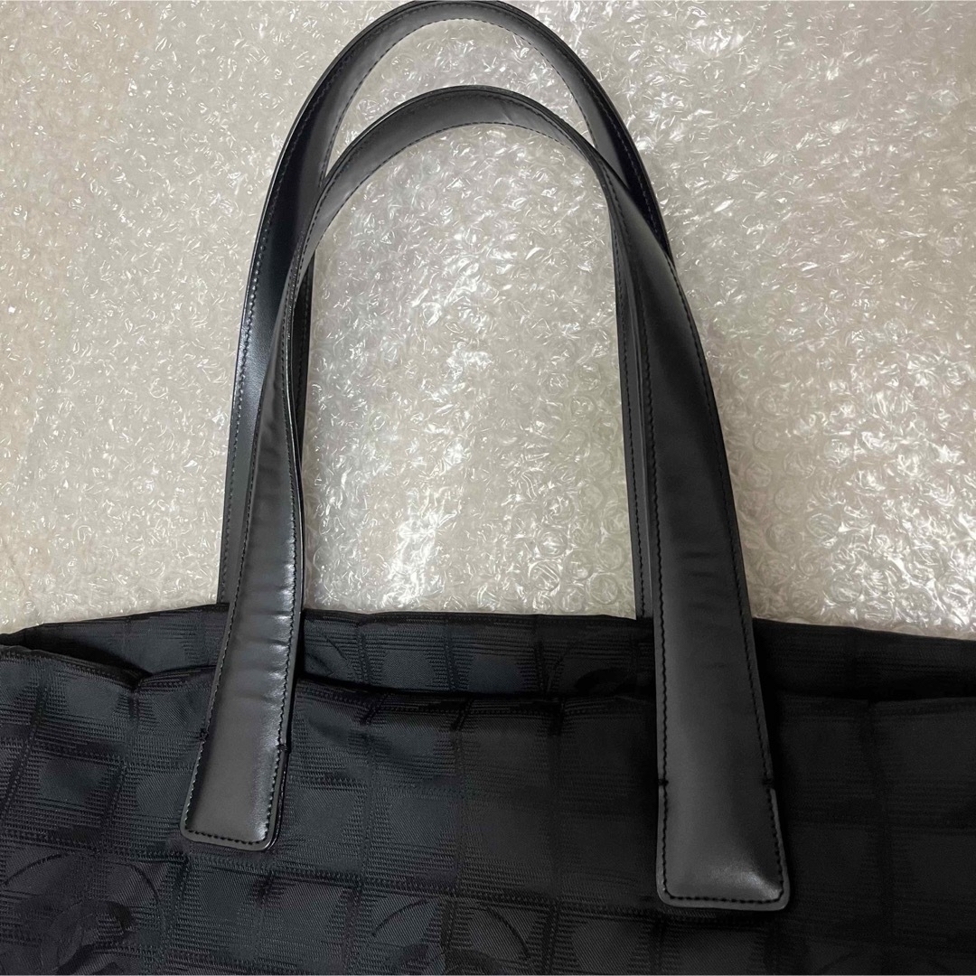 CHANEL ニュートラベルライン トートMM トートバッグ CHANEL ニュートラベルライン トートMM トートバッグ
