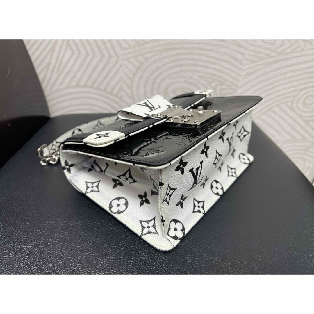 LOUIS VUITTON - ルイヴィトン☆M90445ワインウッドPM☆ヴェルニ LOUIS VUITTON - ルイヴィトン☆M90445ワインウッドPM☆ヴェルニ