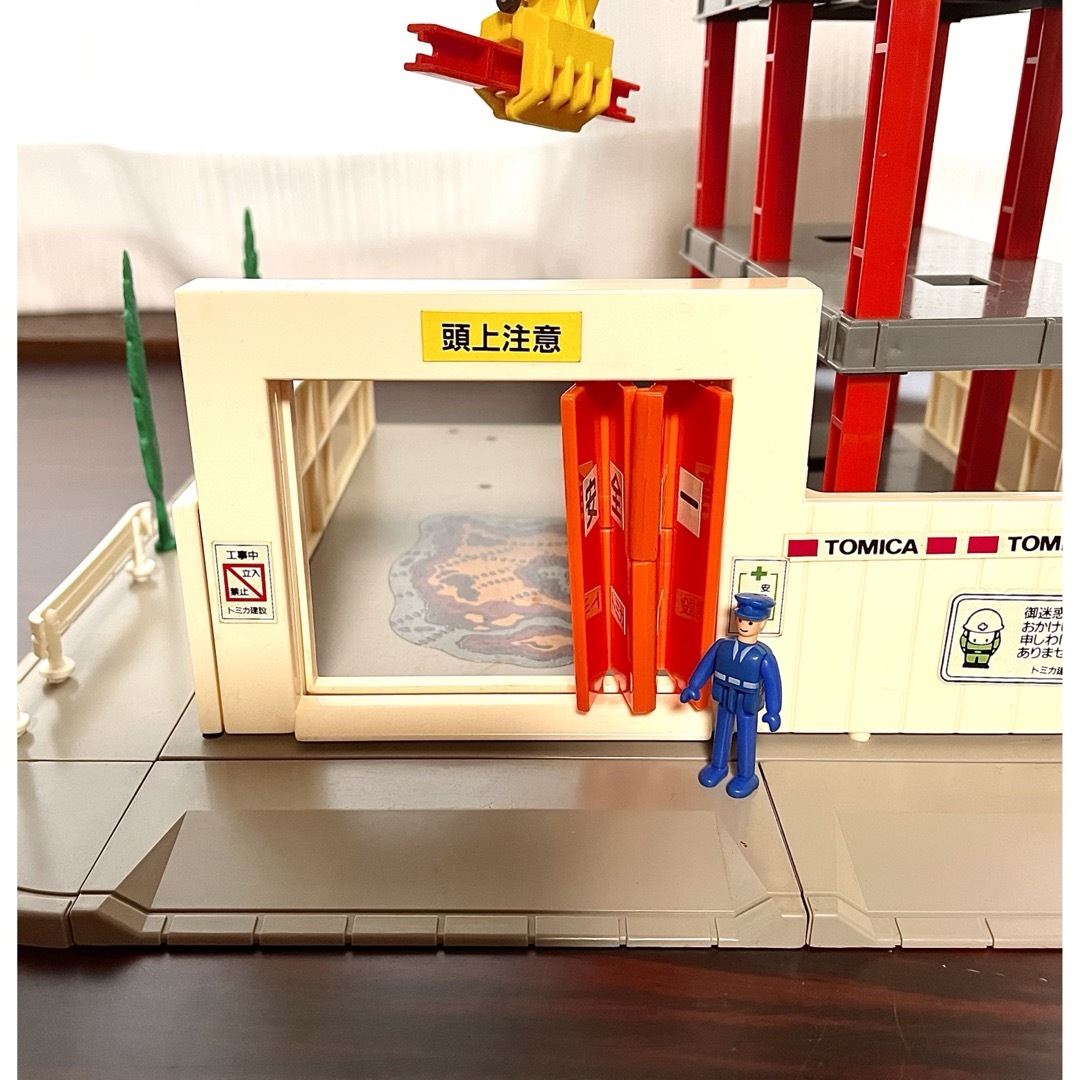 Takara Tomy - 旧トミカタウン ビル工事現場の通販 by るーしっ Takara Tomy - 旧トミカタウン ビル工事現場の通販 by るーしっ