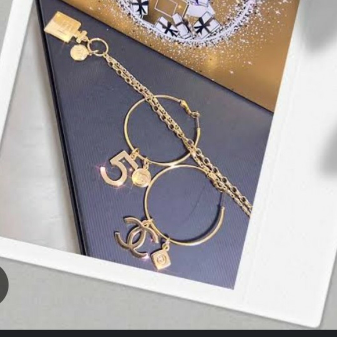 CHANEL - CHANELシャネル ホリデーチャーム2023新品の通販 by CHANEL - CHANELシャネル ホリデーチャーム2023新品の通販 by