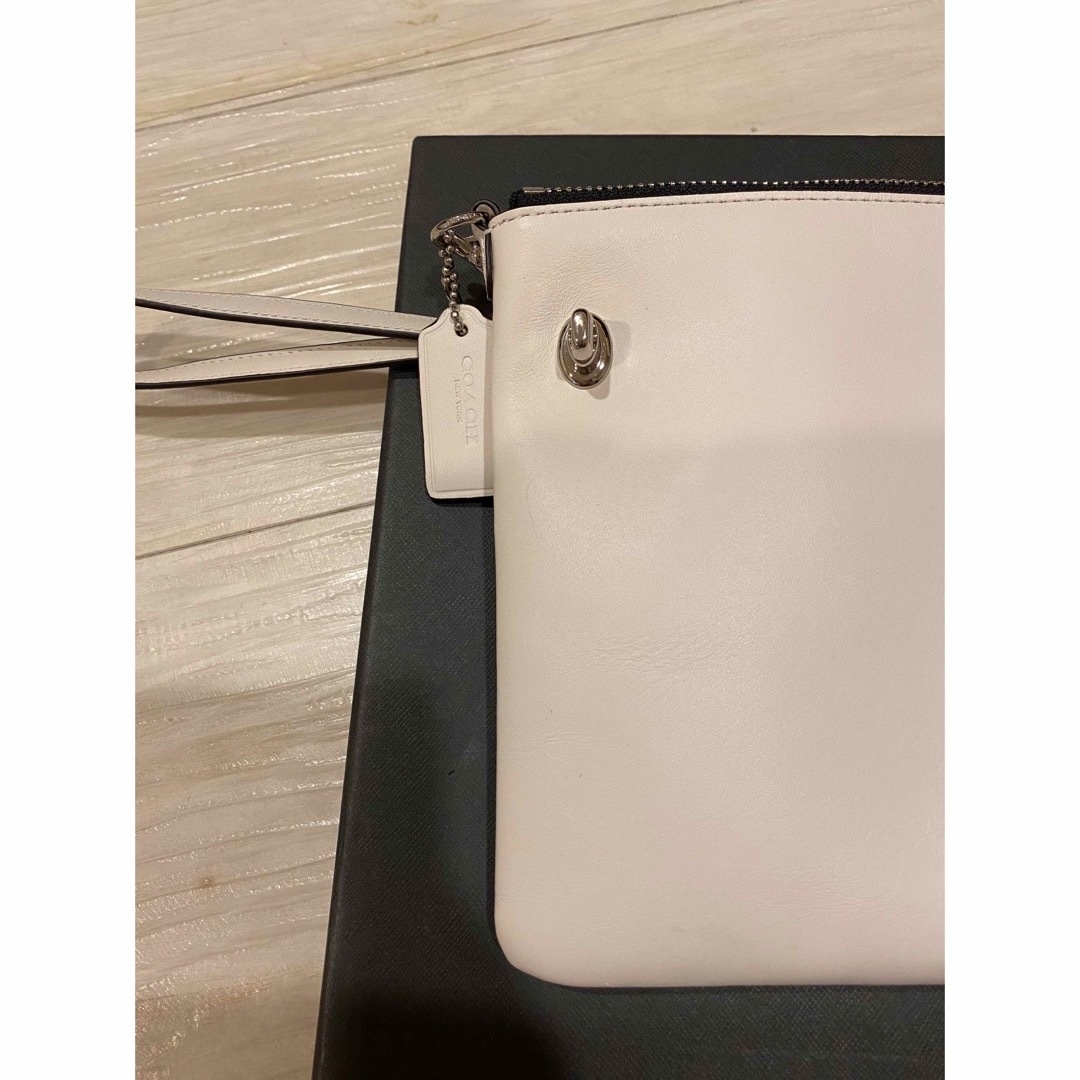 ⭐︎COACHコーチ☆スヌーピーコラボ⭐︎クラッチバッグ ポーチ ⭐︎COACHコーチ☆スヌーピーコラボ⭐︎クラッチバッグ ポーチ