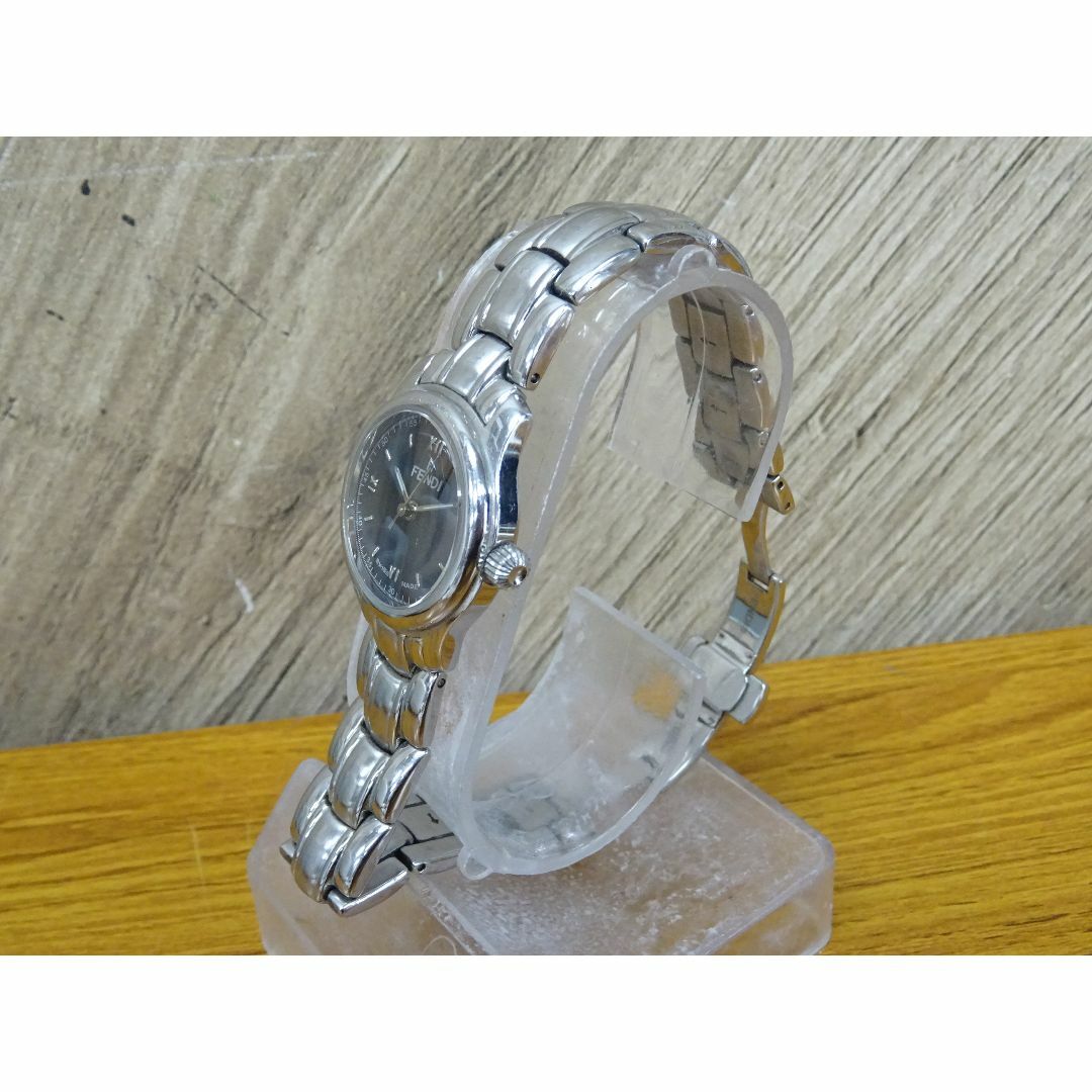 ☆箱付き☆ 555 フェンディ FENDI 新品電池 ブラック なじめ ☆箱付き☆ 555 フェンディ FENDI 新品電池 ブラック なじめ