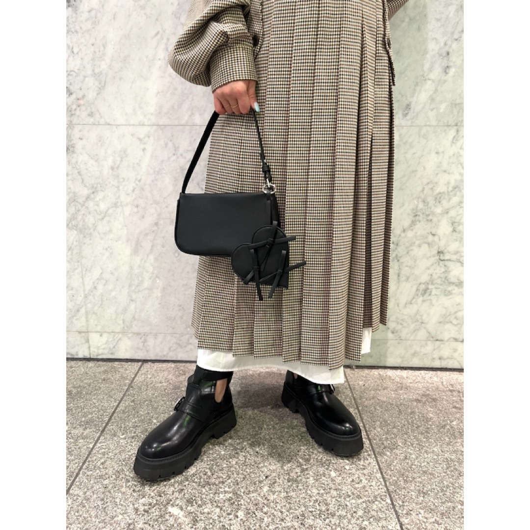 LILYBROWN リリーブラウン ステップヘムスリットプリーツ LILYBROWN リリーブラウン ステップヘムスリットプリーツ