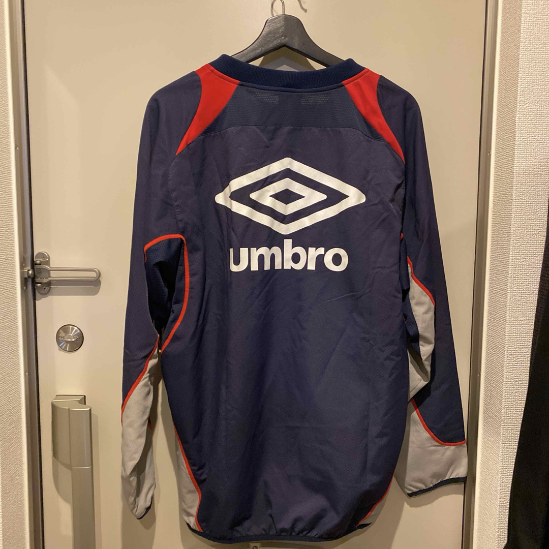 UMBRO - UMBRO ピステ 刺繍 プルオーバー アンブロ ピステ Mの UMBRO - UMBRO ピステ 刺繍 プルオーバー アンブロ ピステ Mの
