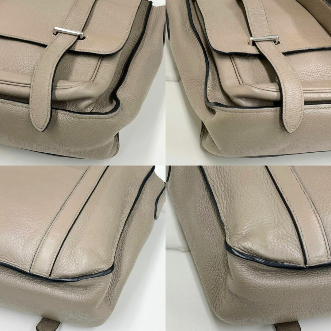 HERMES - エルメス スティーブ35 ショルダーバッグ トリヨン HERMES - エルメス スティーブ35 ショルダーバッグ トリヨン