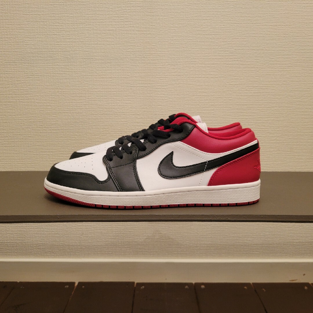 ジョーダン1 low つま黒 カスタム品 ジョーダン1 low つま黒 カスタム品