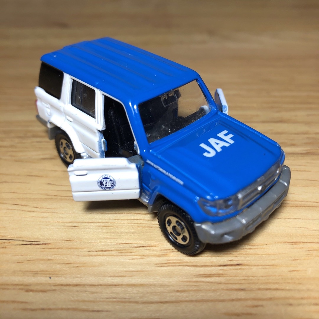 Takara Tomy - 『廃盤』トミカ No.44 トヨタ ランドクルーザー70 Takara Tomy - 『廃盤』トミカ No.44 トヨタ ランドクルーザー70