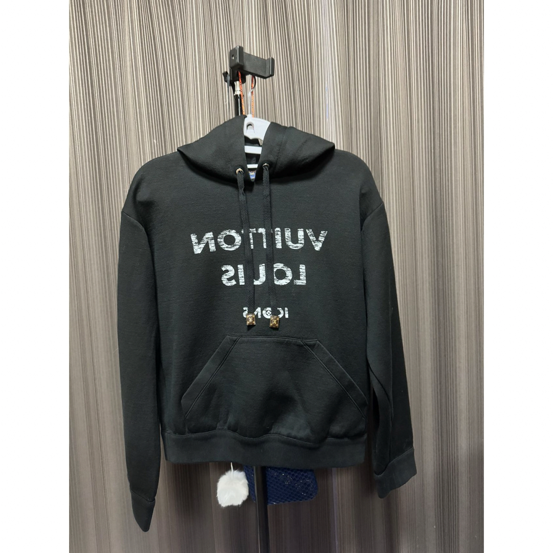 ☆超美品☆ルイヴィトン 反転ロゴ パーカー ICONS ブラック size M ☆超美品☆ルイヴィトン 反転ロゴ パーカー ICONS ブラック size M