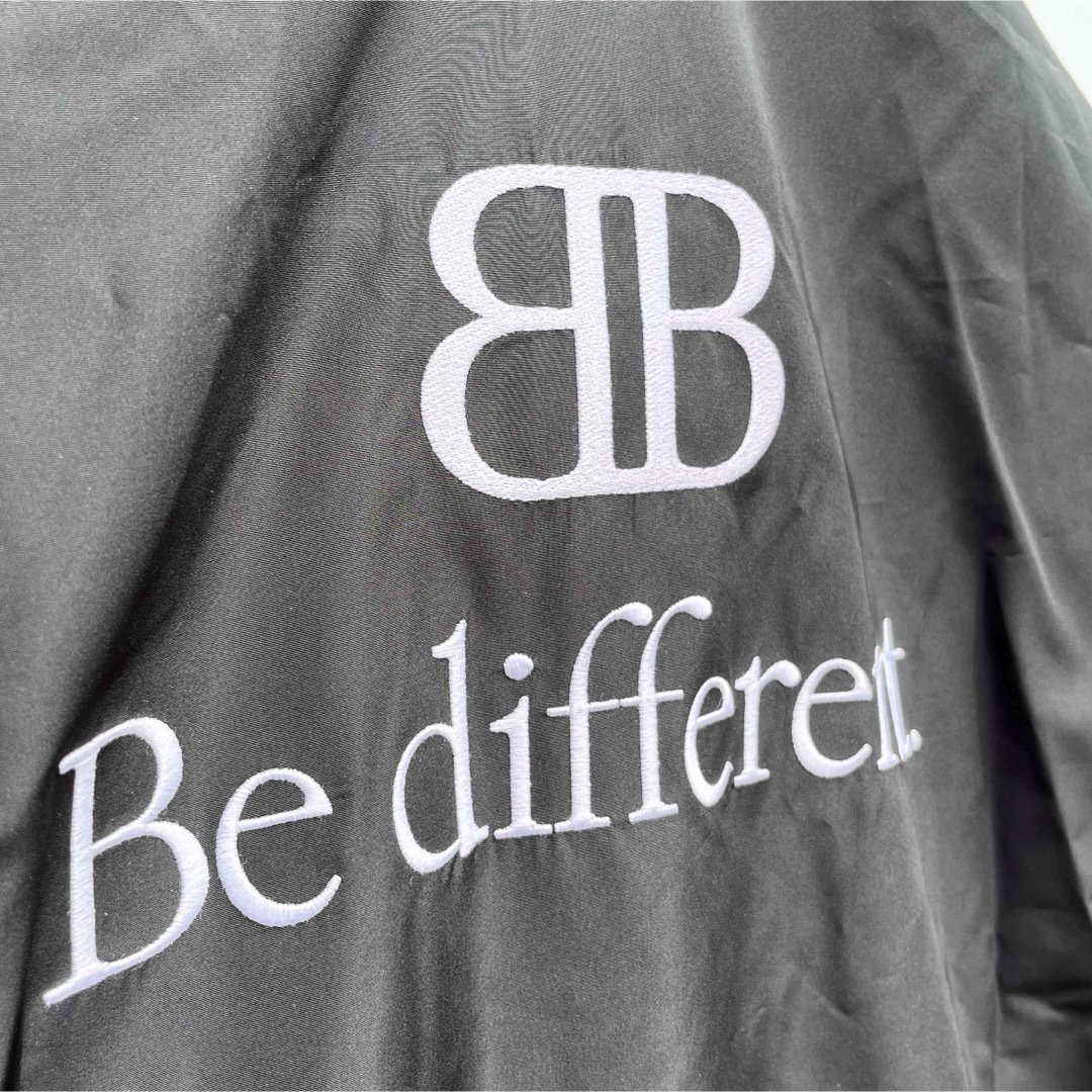 BALENCIAGA - 新品 BALENCIAGA Be different コーチジャケット BALENCIAGA - 新品 BALENCIAGA Be different コーチジャケット