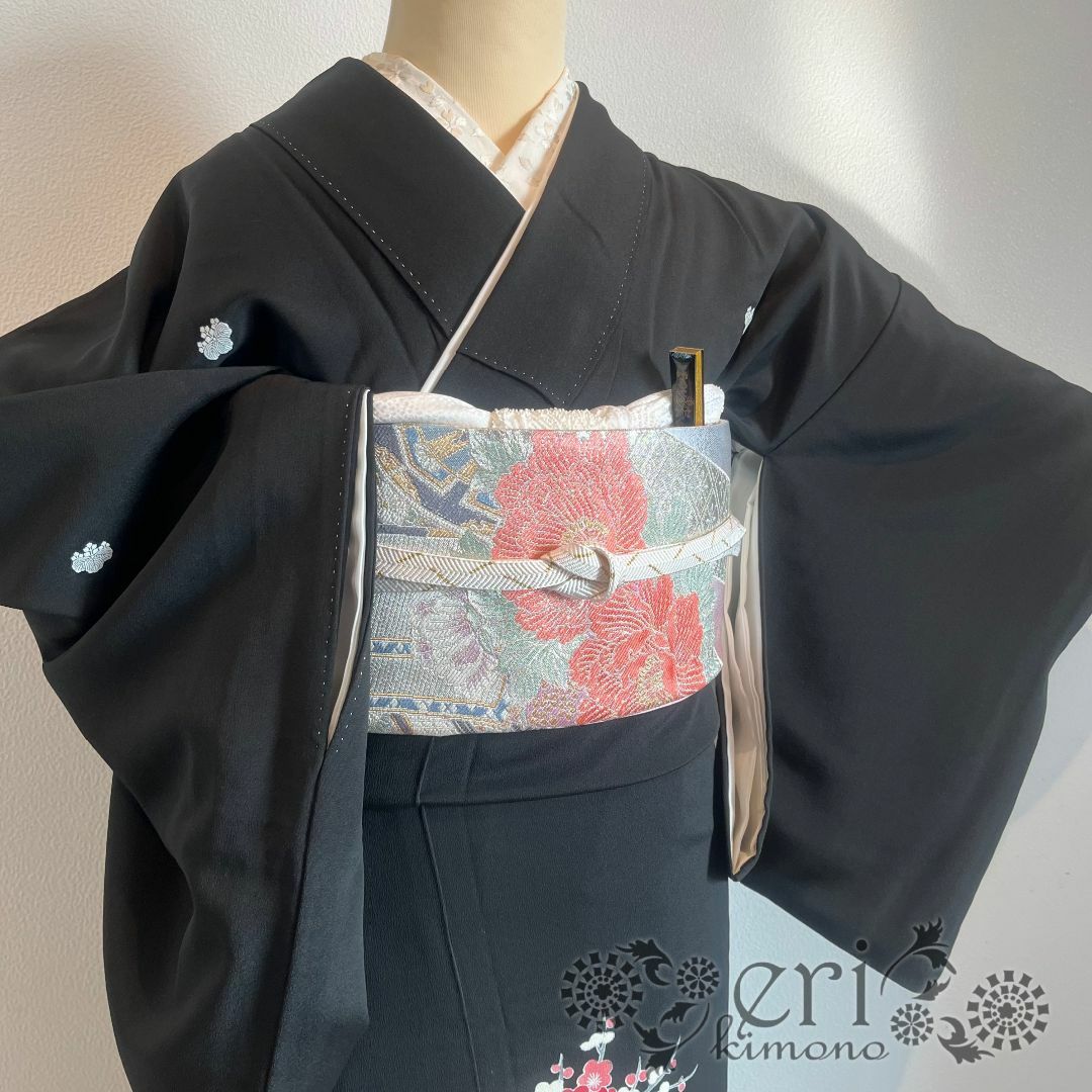 黒留袖/5つ紋/5点セット】金彩 松竹梅,扇の縁起柄 着物 黒留袖/5つ紋/5点セット】金彩 松竹梅,扇の縁起柄 着物