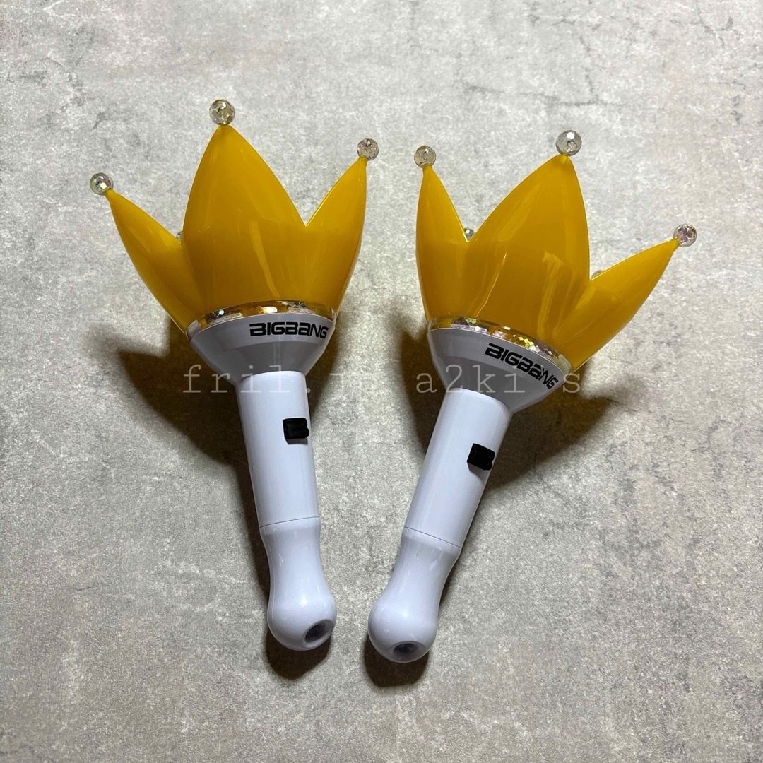 BIGBANG ビッグバン 王冠 ペンライト 鬱陶し (ライトスティック) BIGBANG ビッグバン 王冠 ペンライト 鬱陶し (ライトスティック)