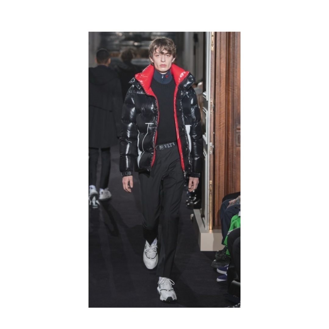 MONCLER - 限定!超希少モデル モンクレール×バレンティノ MONCLER - 限定!超希少モデル モンクレール×バレンティノ