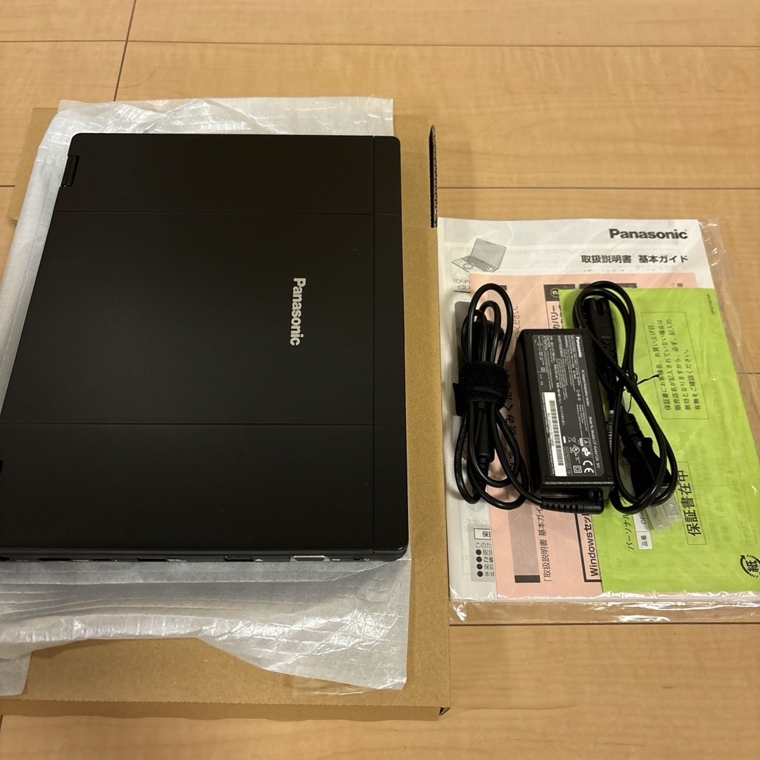 Panasonic - 新品同様 レッツノート QV1 CF-QV1DFNCR SIMフリー Panasonic - 新品同様 レッツノート QV1 CF-QV1DFNCR SIMフリー
