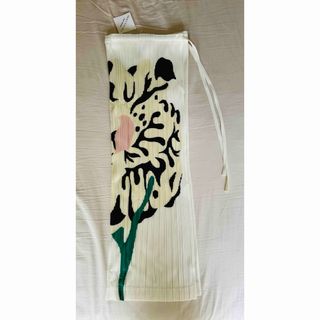 PLEATS PLEASE ISSEY MIYAKE(ロングスカート)のフリマアイテム一覧 PLEATS PLEASE ISSEY MIYAKE(ロングスカート)のフリマアイテム一覧