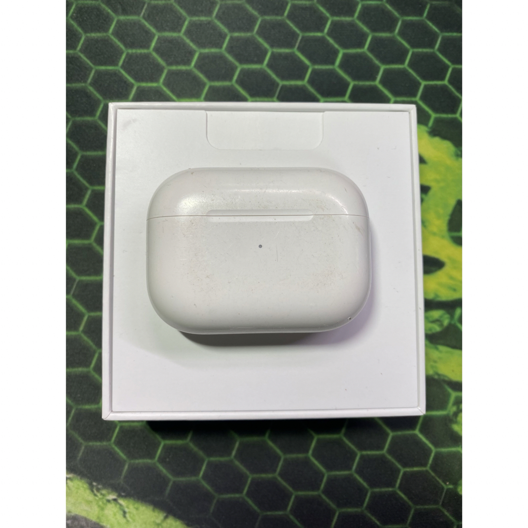 Apple - Apple AirPods Pro 第2世代 充電ケースlightning充電の Apple - Apple AirPods Pro 第2世代 充電ケースlightning充電の