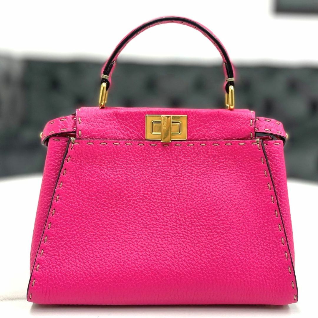 FENDI - 美品☆ フェンディ ピーカブー ミニ セレリア ピンク FENDI - 美品☆ フェンディ ピーカブー ミニ セレリア ピンク