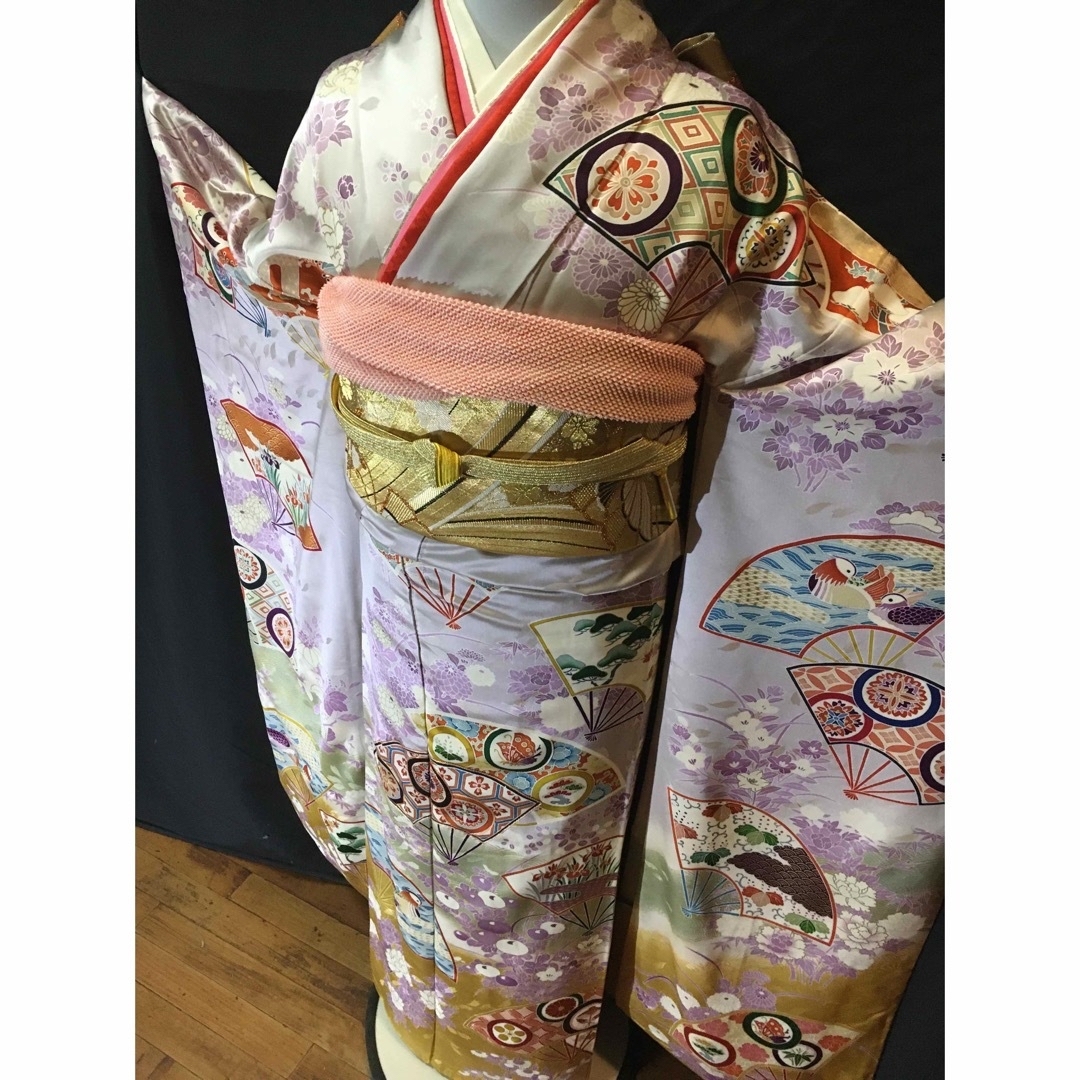 逸品 振り口、共八掛付き 本振袖 上品 逸品 振り口、共八掛付き 本振袖 上品