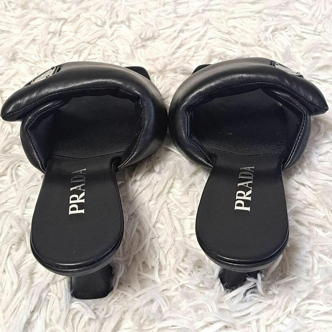 PRADA - PRADA 極美品✨現行 ソフトパデッドレザーサンダル PRADA - PRADA 極美品✨現行 ソフトパデッドレザーサンダル
