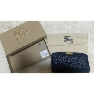 BURBERRY(財布 ・ ブルー・ネイビー/青色系)のフリマアイテム一覧 BURBERRY(財布 ・ ブルー・ネイビー/青色系)のフリマアイテム一覧